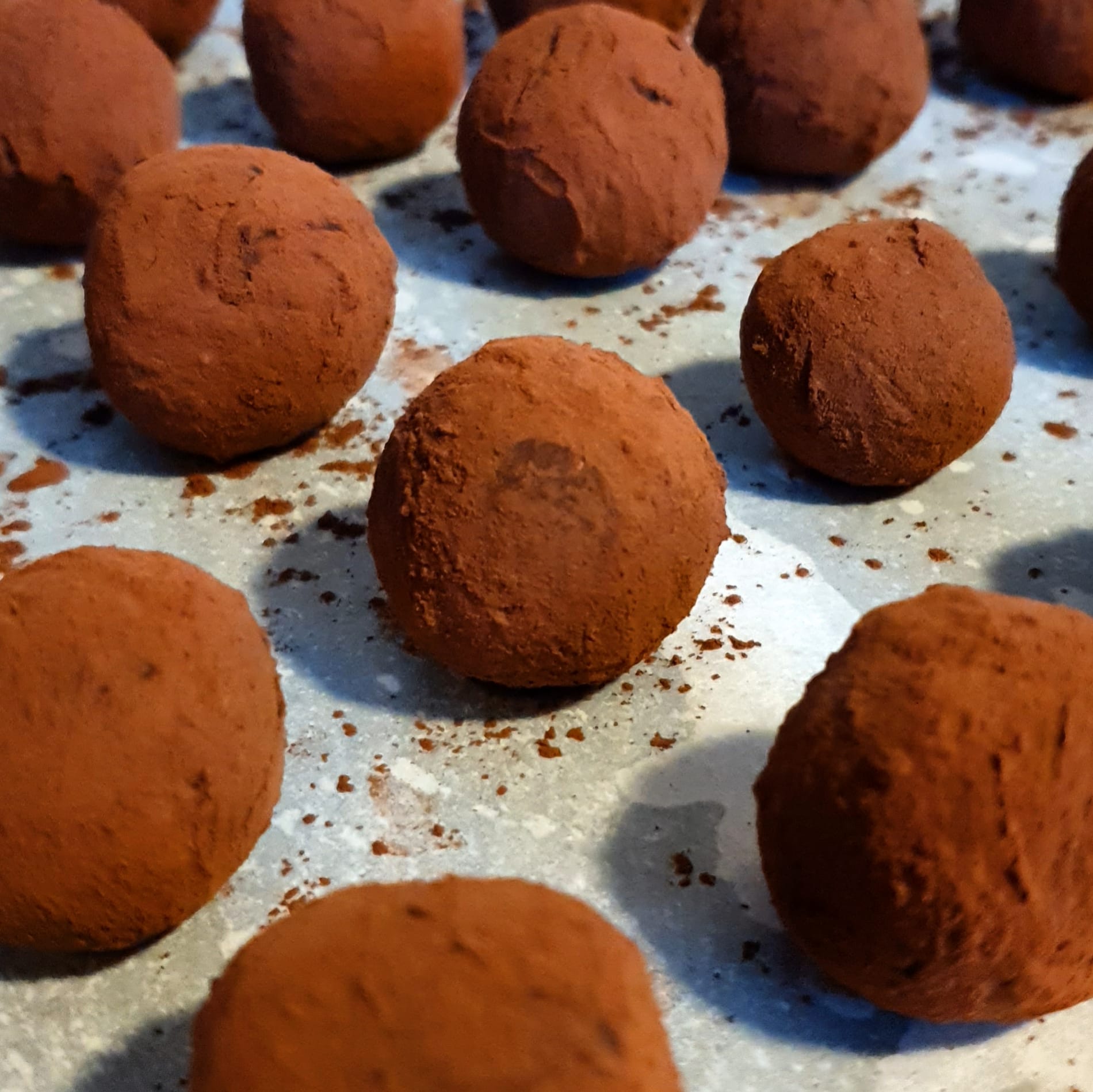 Chocolate truffles | Perfect for chocoholics! | Bexy Bites